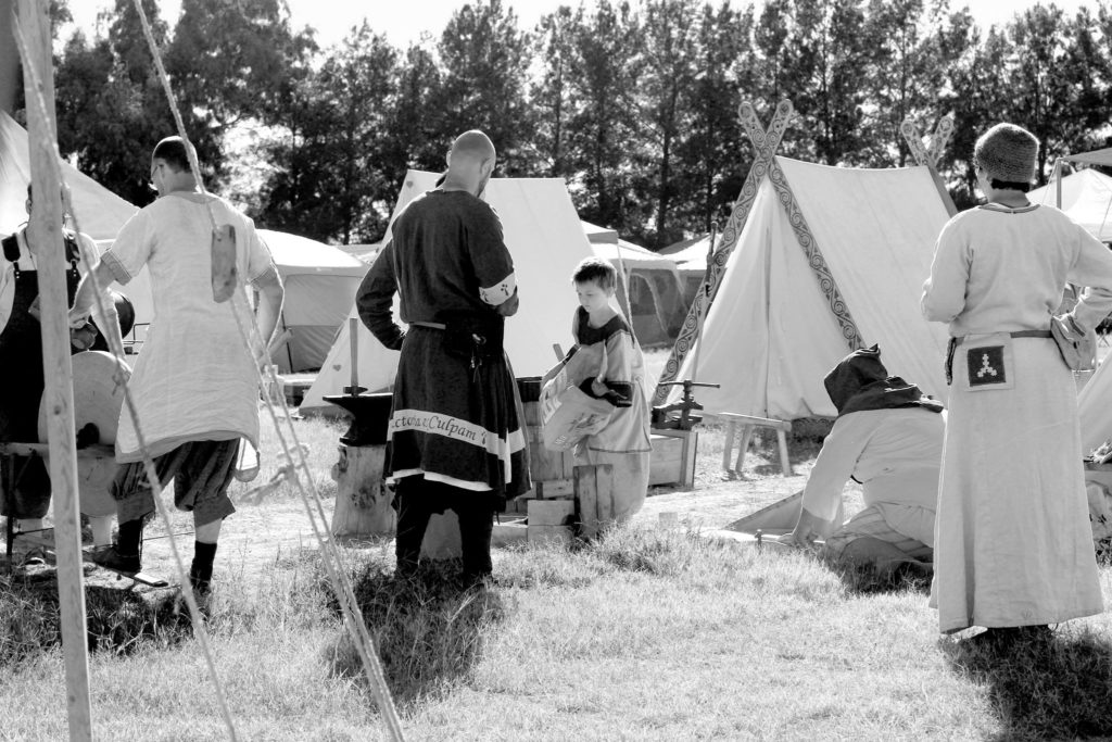 How to Camp in the SCA - Barony of Twin Moons